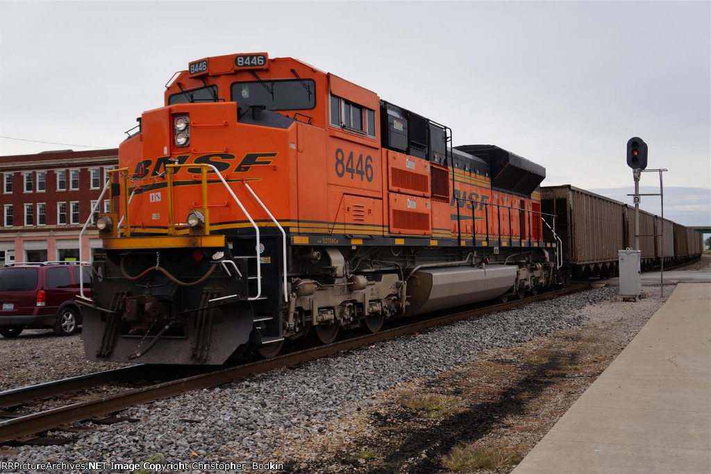 BNSF 8446